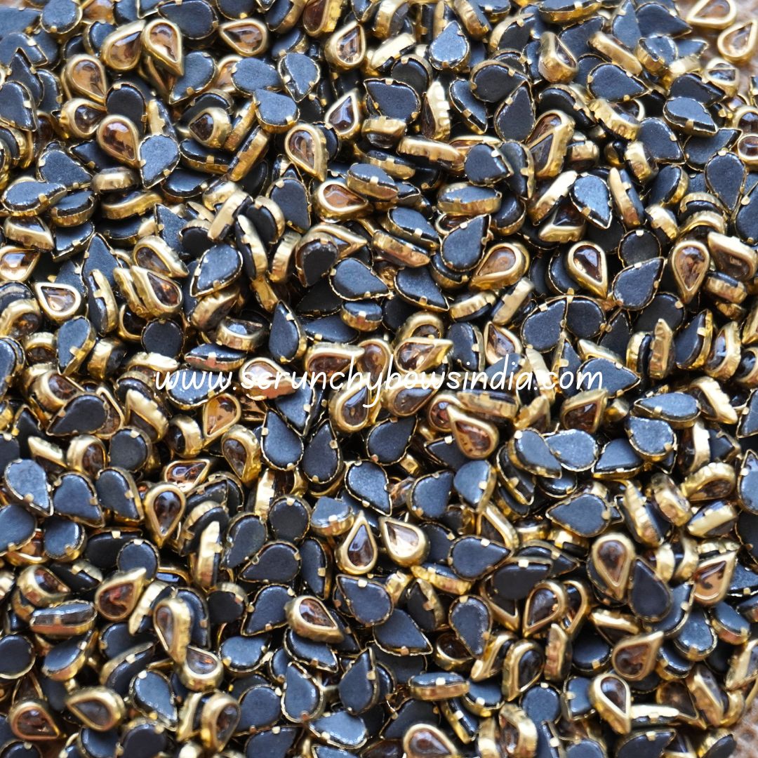 Glass Gold - Thilakam – ScrunchyBows